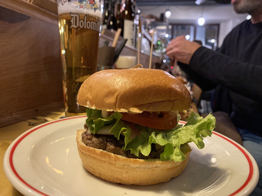 Why are Italians so fascinated with American-style food? | Do Bianchi